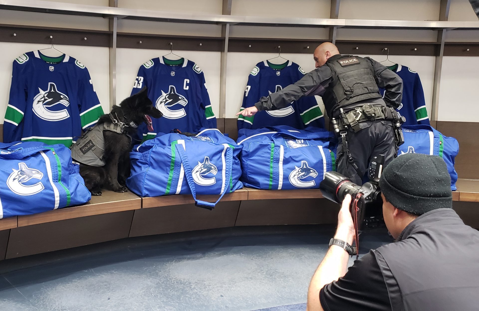 2023 VPD Canine Calendars Now Available – Vancouver Police Foundation